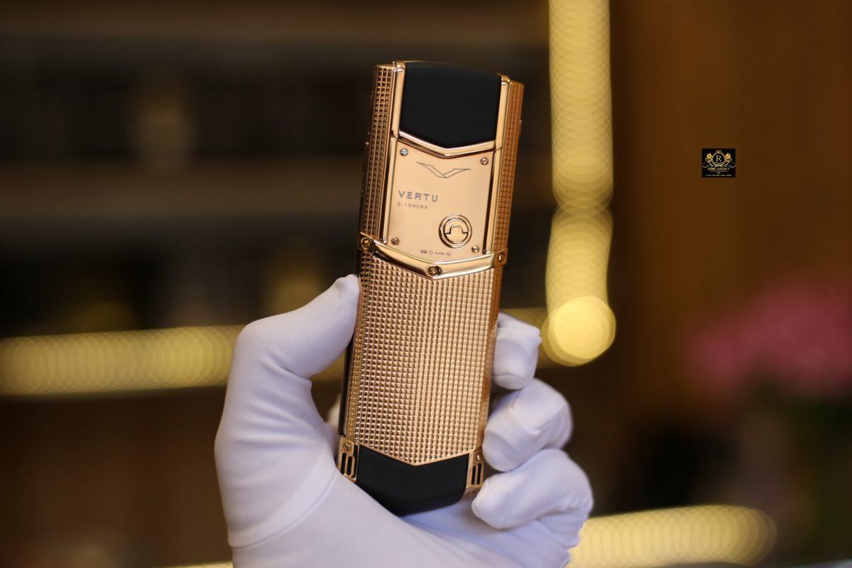 Báo Giá Vertu Signature S Độ Vỏ Giá Rẻ Tại Rồng Luxury