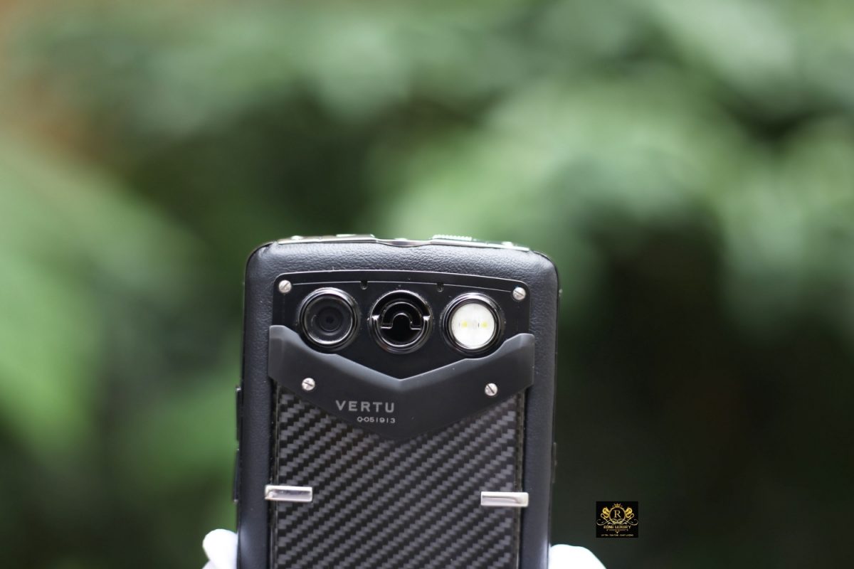 vertu constellation quest carbon - Rồng Luxury